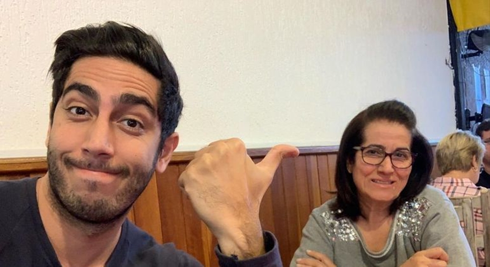 Ator Jonathan Nemer revela data de alta da sua mãe, Sara Nemer ...