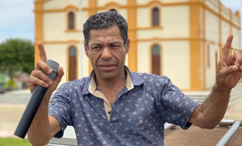 VÍDEO: Morre na Bahia o cantor Ivan Souza, famoso pelos jingles políticos "Pule pro Lado de Cá ...