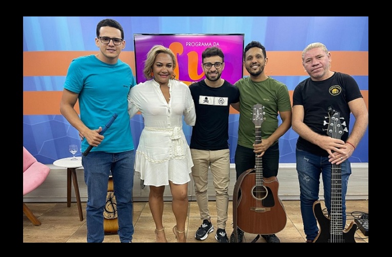 VÍDEO: Clima de sertanejo romântico toma conta do Programa da Lu com ...