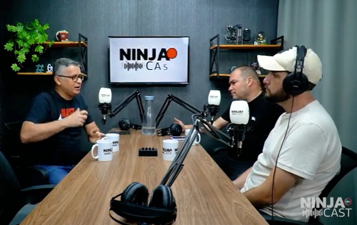 VÍDEO: Em podcast, Petson Santos conta como evoluiu de radialista para ...