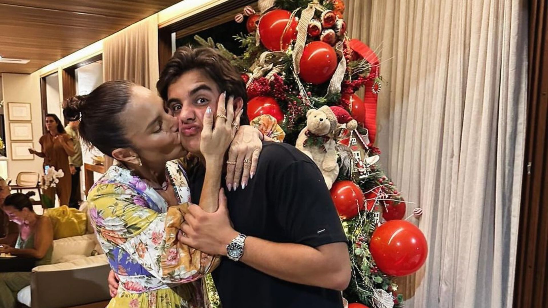 Filho mais velho de Ivete Sangalo revela sua altura e pede ajuda para ...